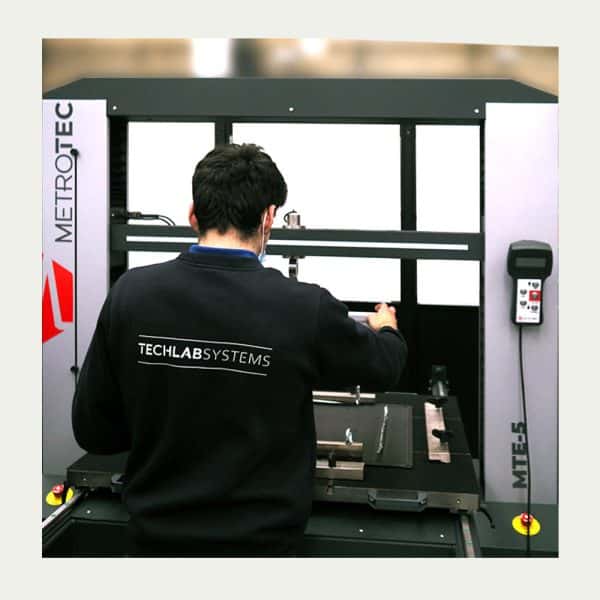 Maquinas-universales-ensayos-especiales-04 | Techlab Systems